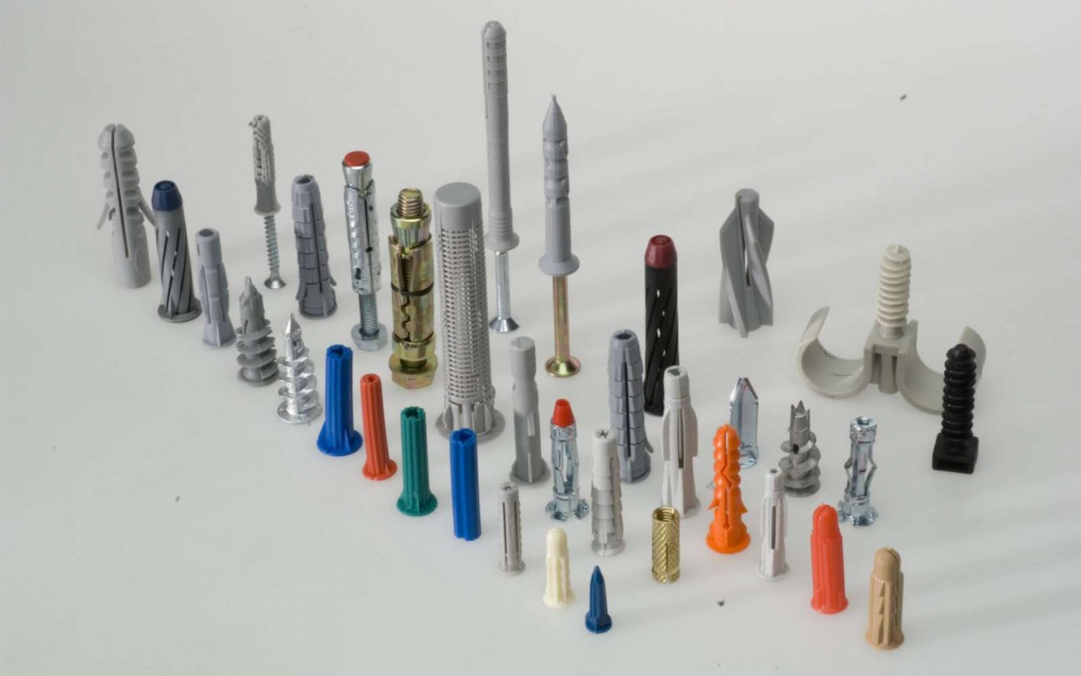 Comment retirer proprement une cheville d'un mur