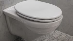 Quelle est la hauteur idéale pour un WC suspendu