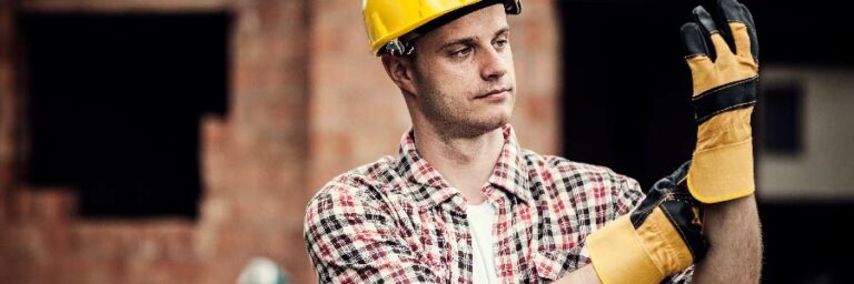 EPI menuisier : la panoplie indispensable pour travailler le bois ...