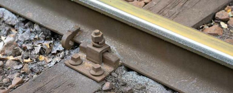 Tout Savoir sur le Tirefond : Définition, Utilité et Techniques de Fixation